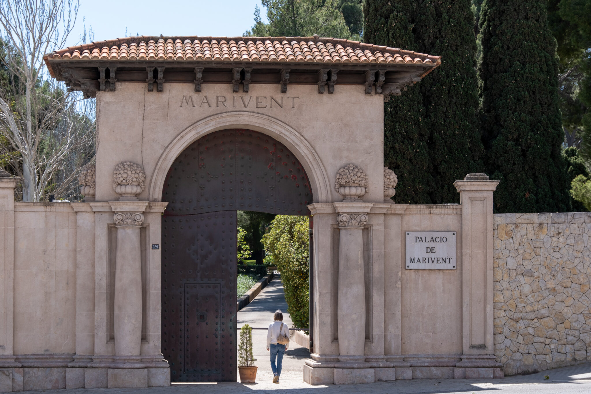 Marivent Palace Gardens: A Mediterranean Oasis - Estilo Palma