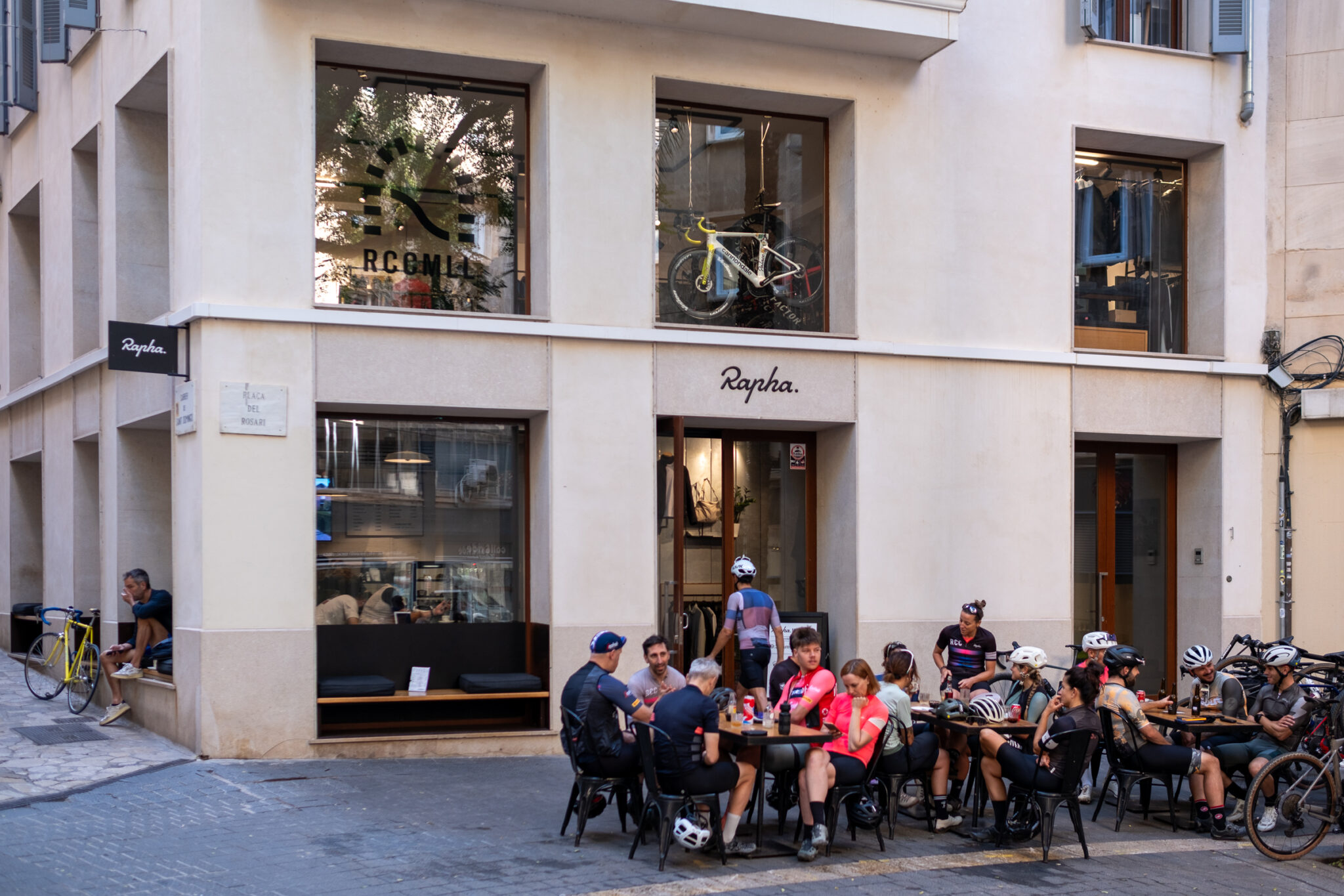 Cycling Cafés in Palma: Bikes and Coffee - Estilo Palma