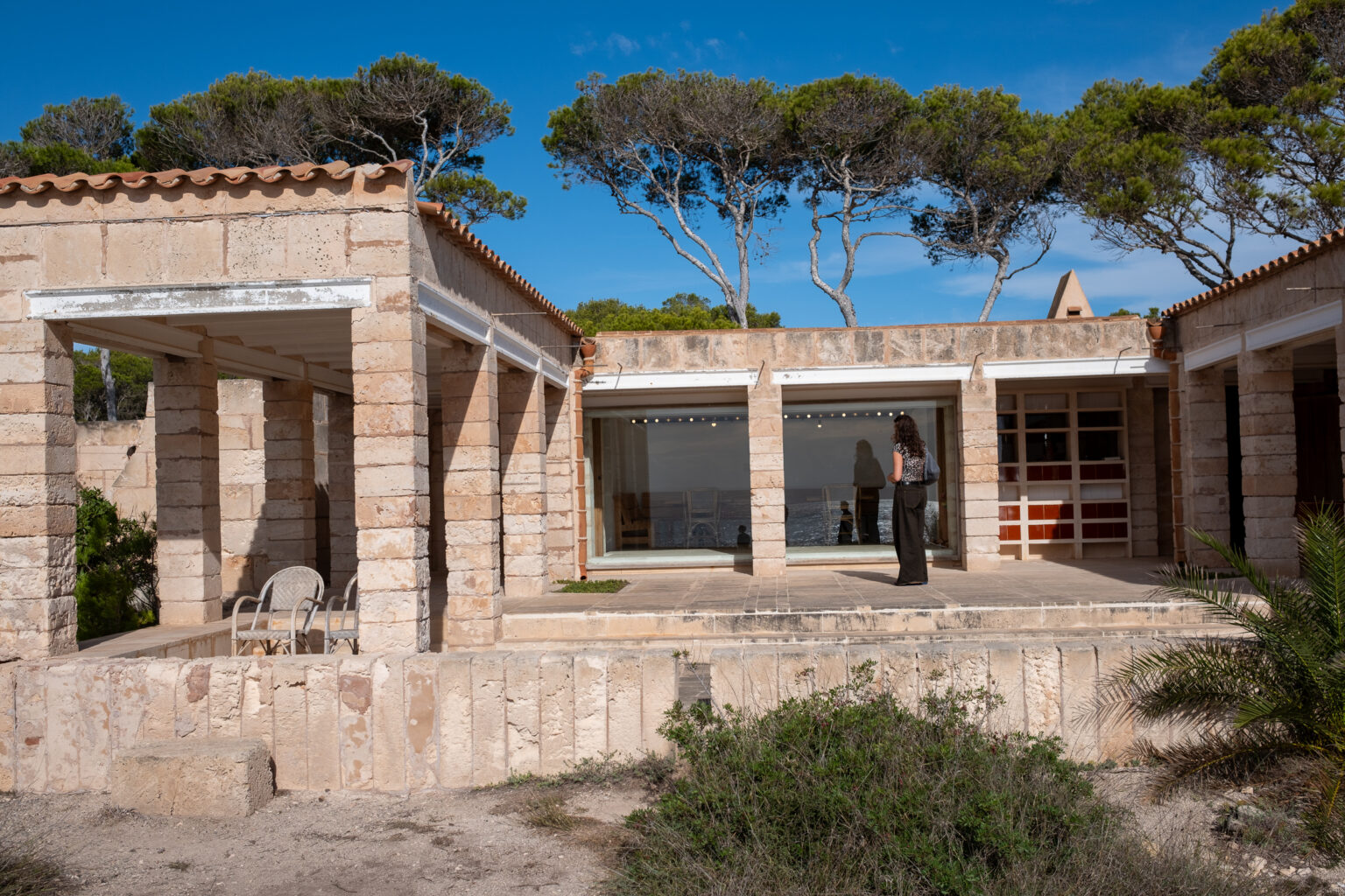 Visiting Can Lis A Modernist Icon By The Sea Estilo Palma